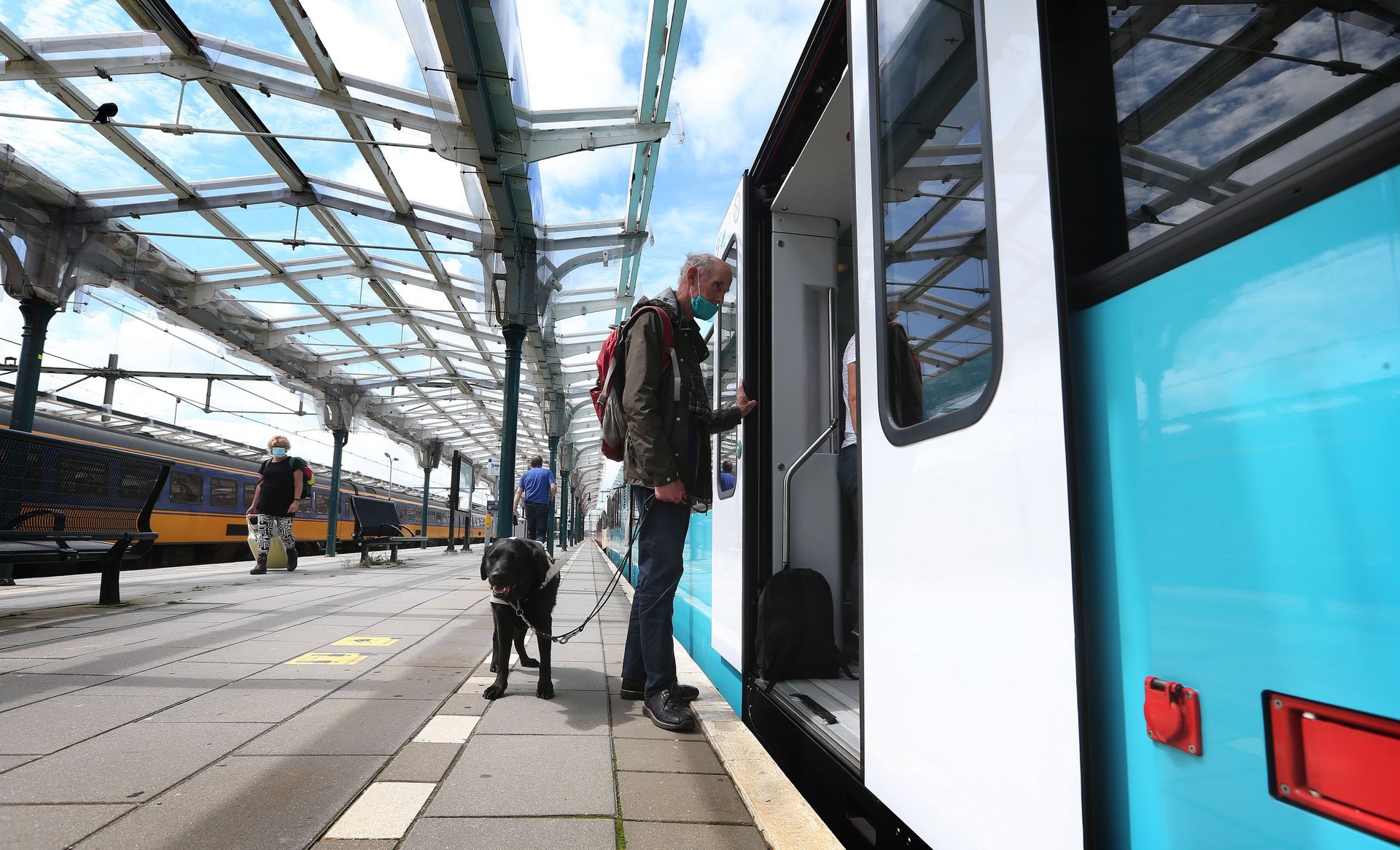 NS-concurrenten beginnen bodemprocedure voor open aanbesteding ...