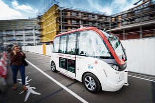 Zelfrijdende robot stopt voor onkruid - NRC