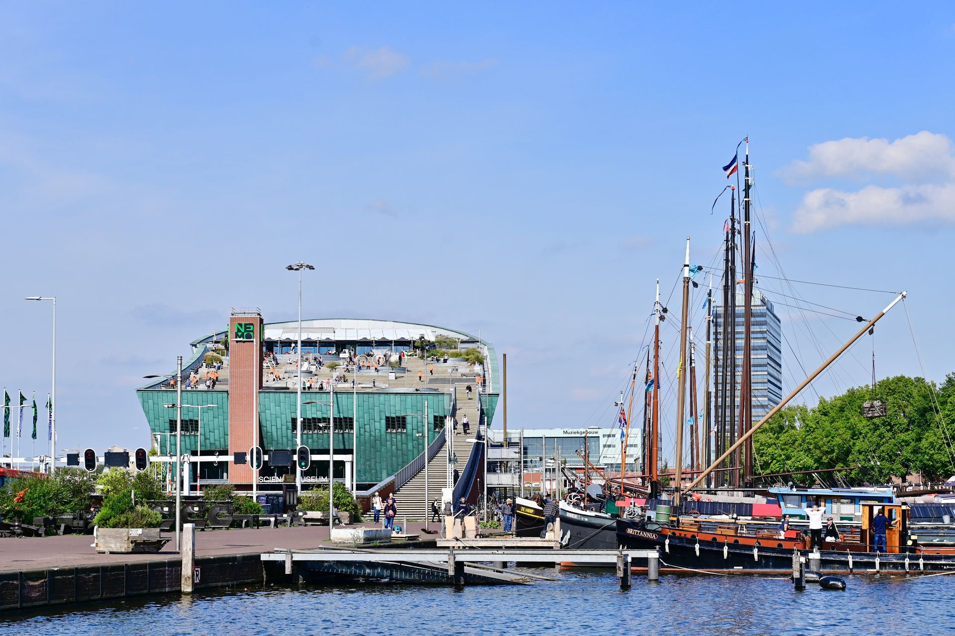 Boten Museumhaven dreigen energiekorting mis te lopen: ‘Ellende niet te ...