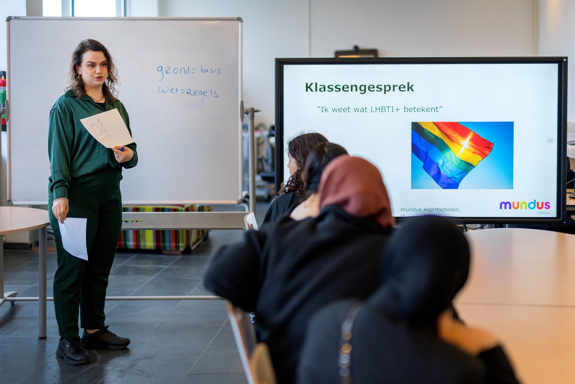 Scholen doen hun best, maar steeds minder jongeren vinden ...