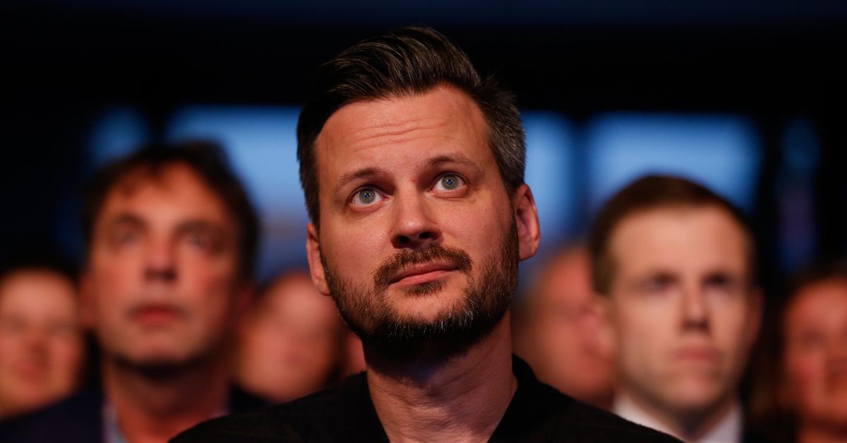 Al vier maanden geen persaccreditatie voor journalist Thomas Erdbrink - NRC