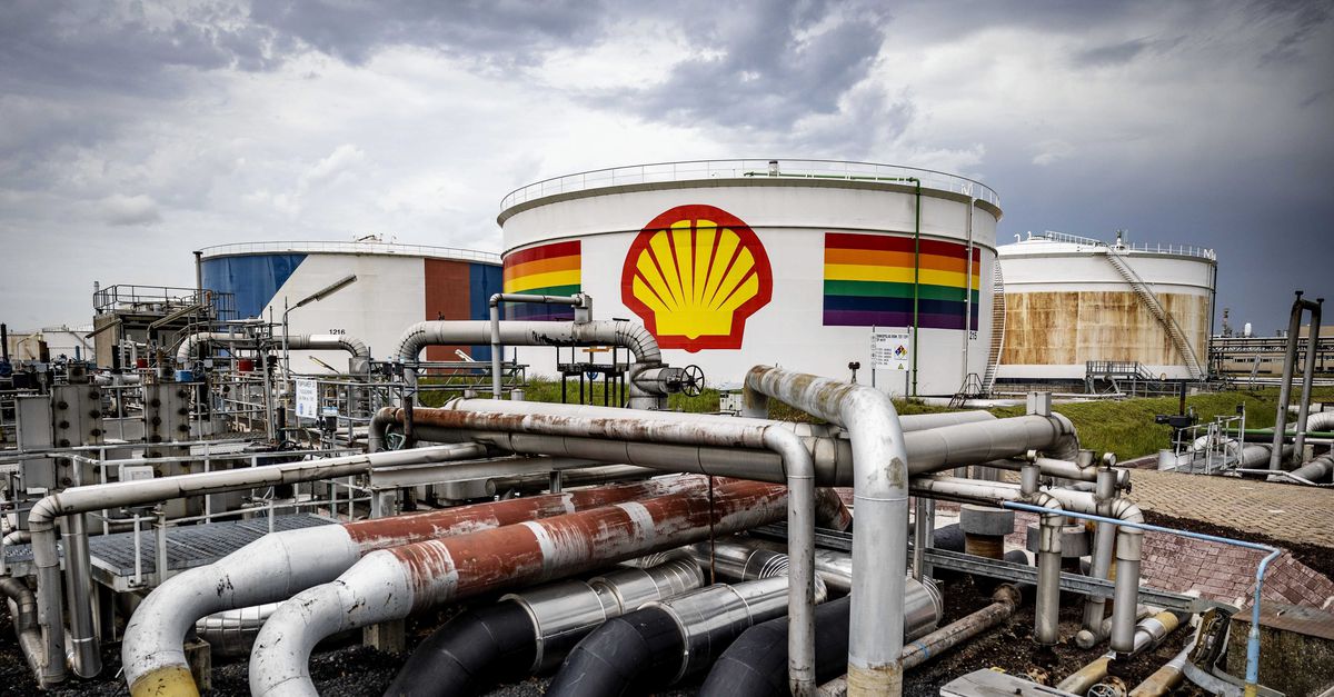 Minder steun voor vergroening onder beleggers Shell - NRC