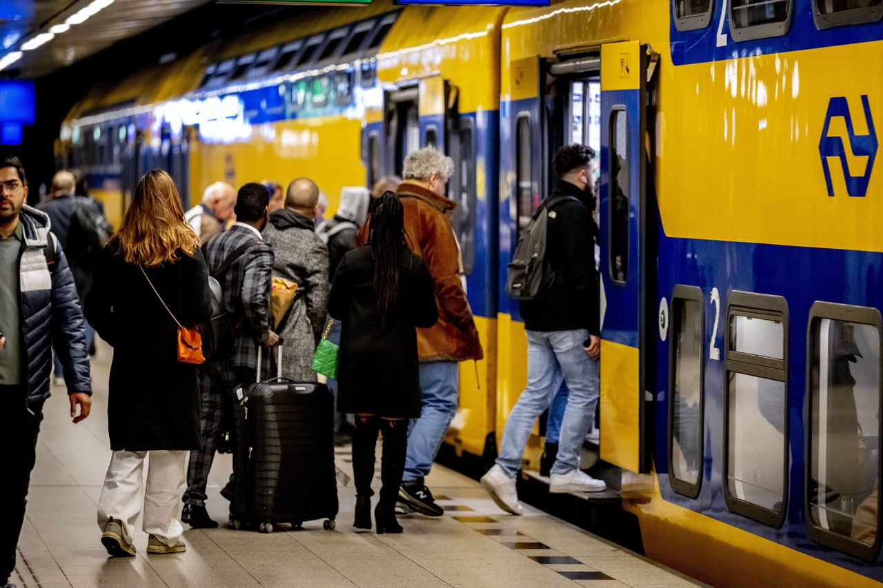 NS moet van de rechter woensdagochtend minimale dienstregeling naar ...