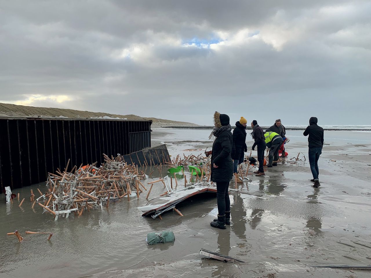 Dit schip verloor wel héél veel containers - NRC