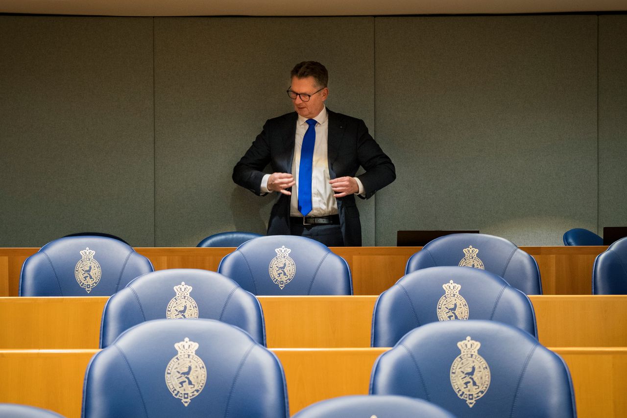 Bosman trekt zich terug als lijsttrekkerskandidaat voor de VVD, alleen ...