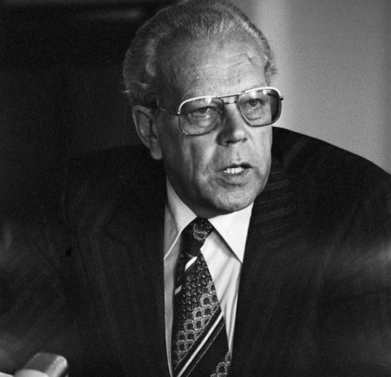 Oud-politicus Wil Albeda overleden (88) - NRC