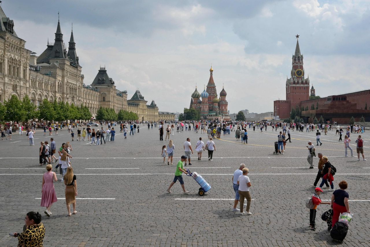 De mars van Wagner op Moskou deed de roebel geen goed. Maar er zijn ...