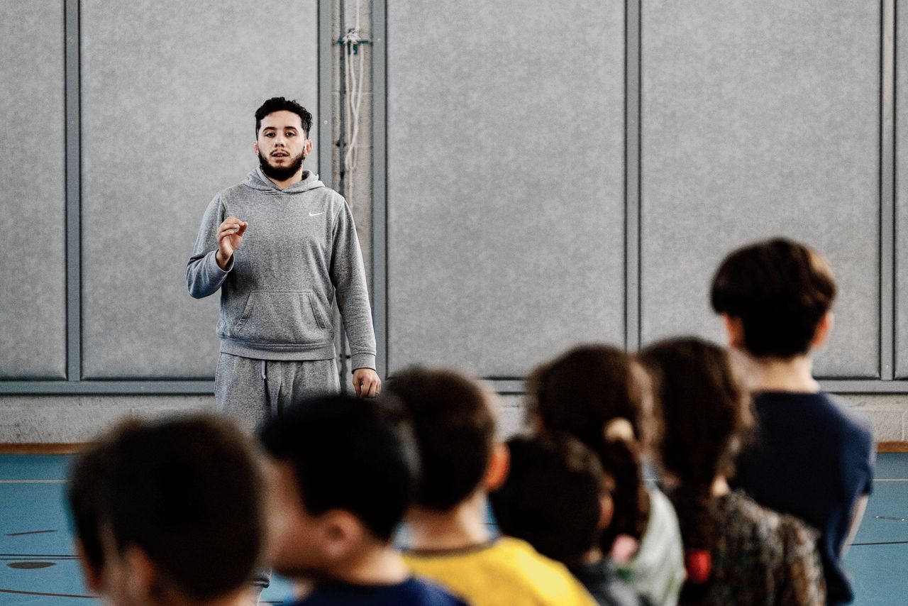 Hoe moeder Jamna en zoon Adam de kinderen van Overvecht wél in beweging ...