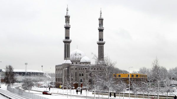 Grootste moskee West-Europa geopend in Rotterdam - NRC