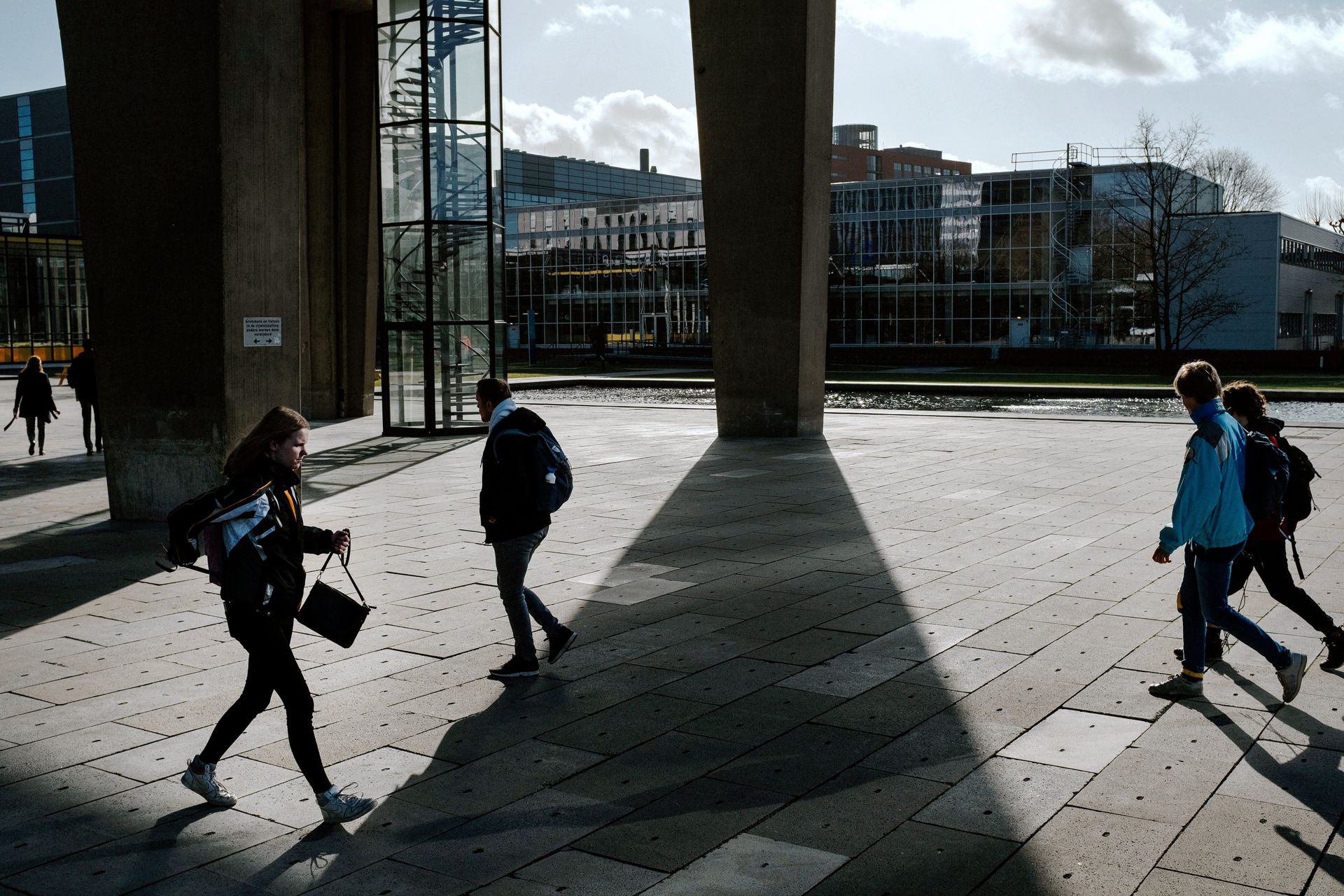 Adresgegevens duizenden studenten TU Eindhoven op straat door hack - NRC