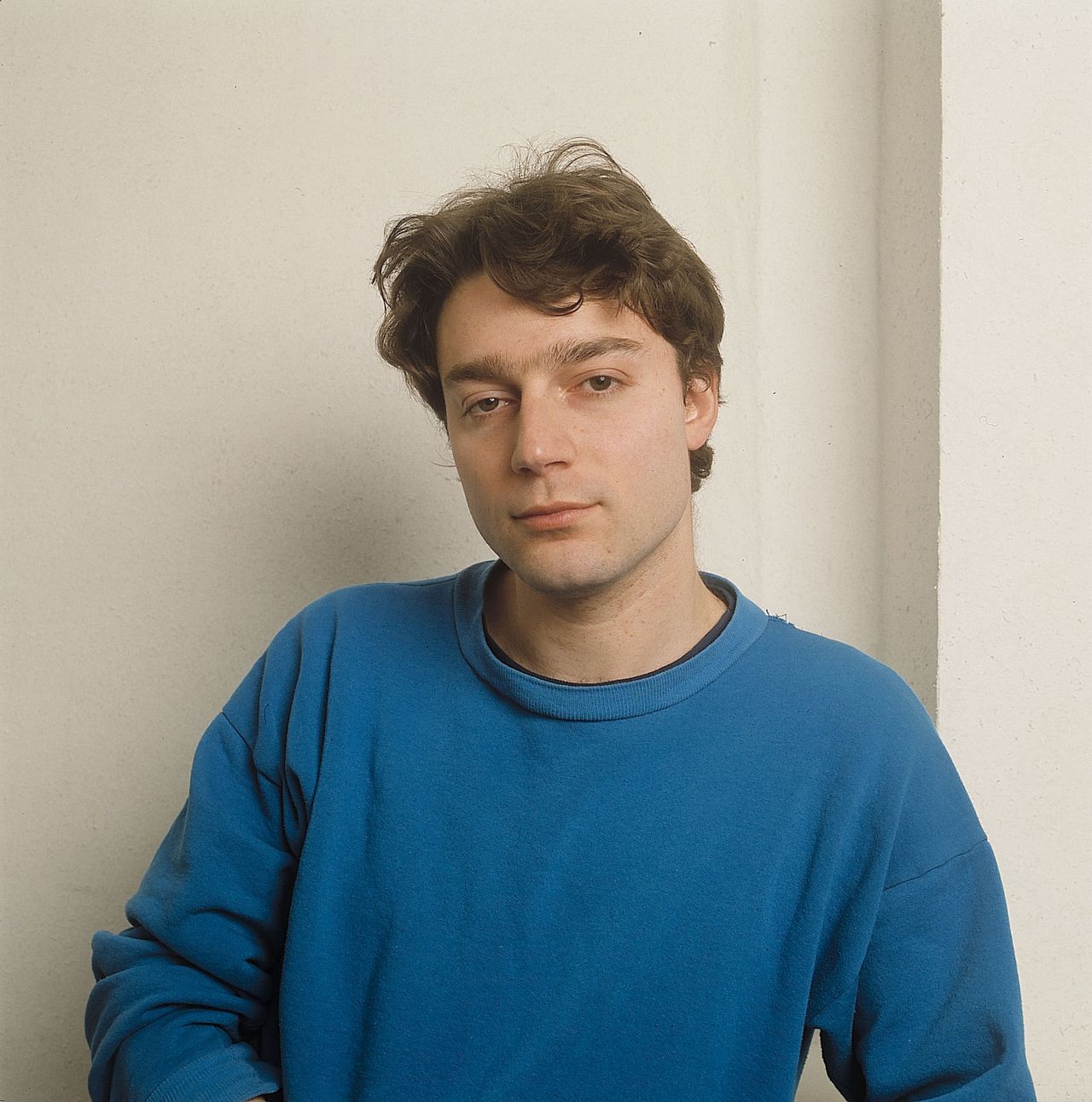 Dichter Rogi Wieg (52) overleden - NRC