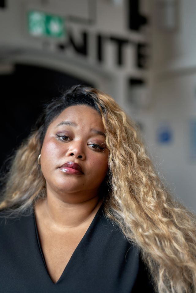 Sarah Janneh over biculturele identiteit en Brabo Leone: muziektheater over haar wortels in ...