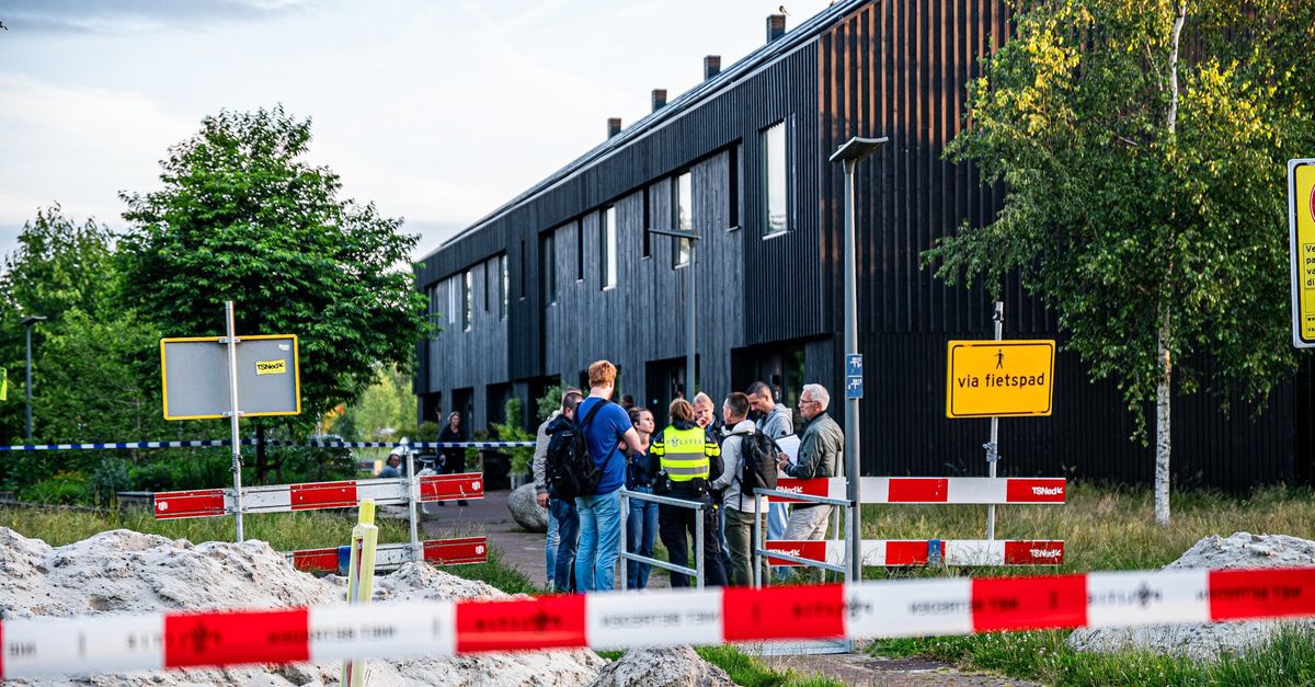 Politie houdt kind aan na vondst dode ouders in het Groningse Meerstad ...