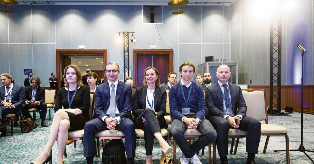 Roy Jakobs: van een begrensde jeugd naar de top van Philips - NRC