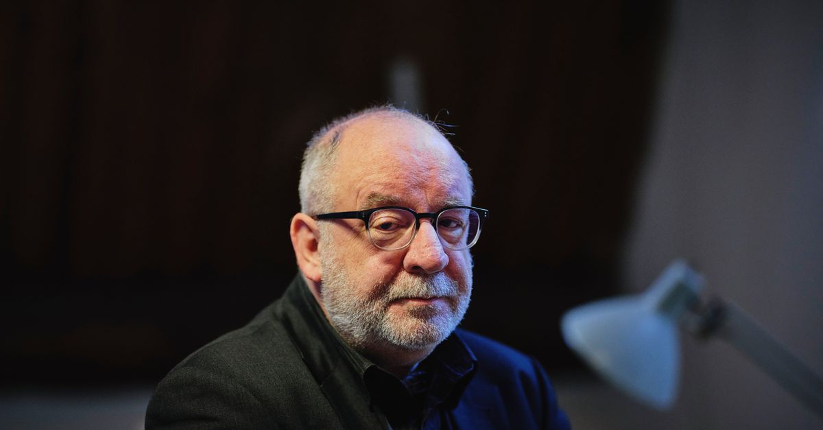 Een lijk hing in de schoorsteen, een hand dreef in de soep en Gerrit ...