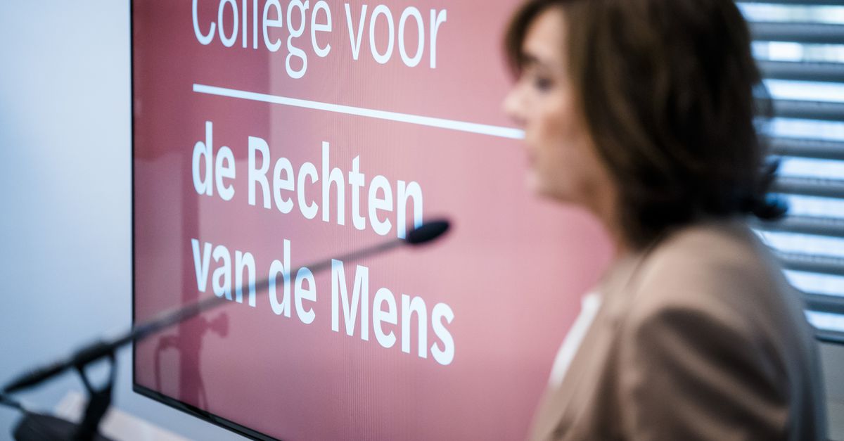 ‘Klokkenluiders weggestuurd bij mensenrechtencollege na meldingen ...