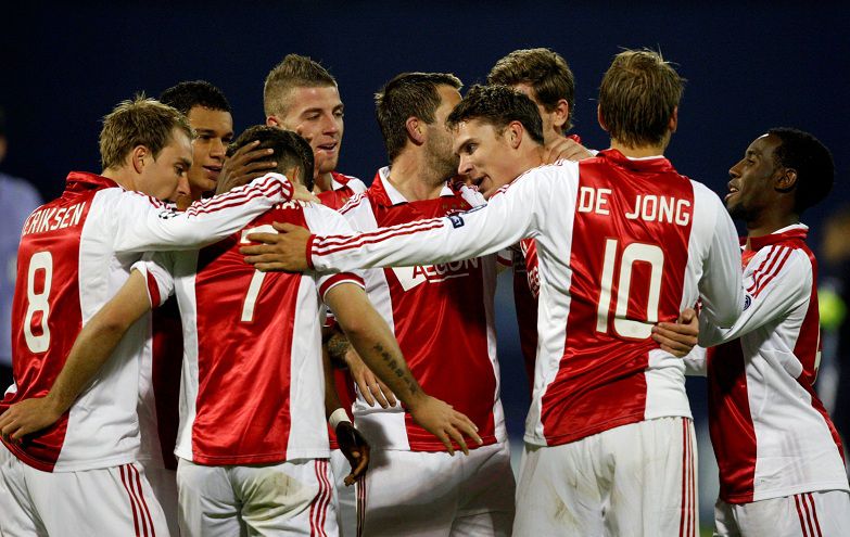 Ajax pakt eerste zege Champions League bij Dinamo Zagreb - NRC