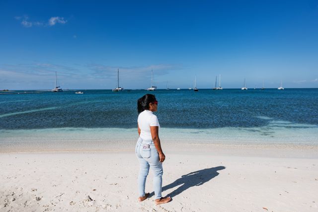 Op Aruba bouwen vluchtelingen uit Venezuela tussen de regels door een ...