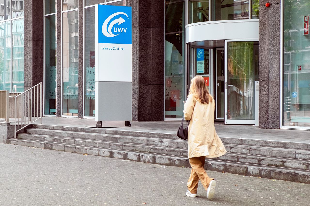 Geldproblemen bij mensen in ziektewet door terugvordering uitkeringen - NRC