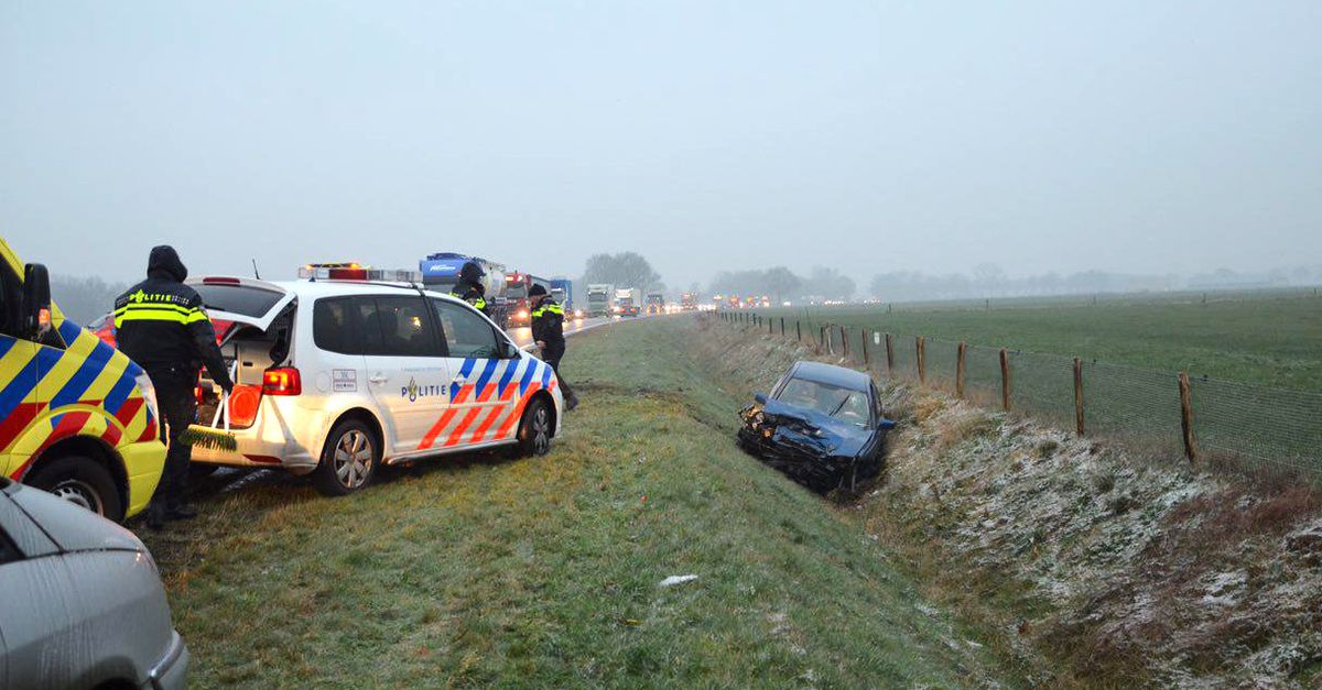 KNMI: code rood voor het noorden, ‘dode door ijzel’ - NRC