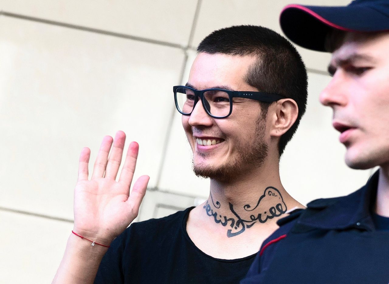 Russisch hof: Journalist Ali Feruz mag Rusland verlaten - NRC