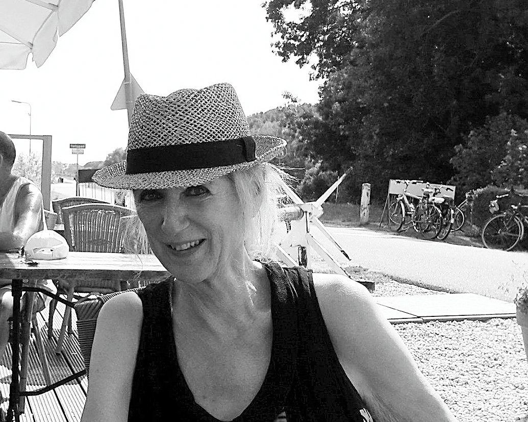 Vertalen is inlijven, vond Mirjam de Veth (1953-2025) - NRC