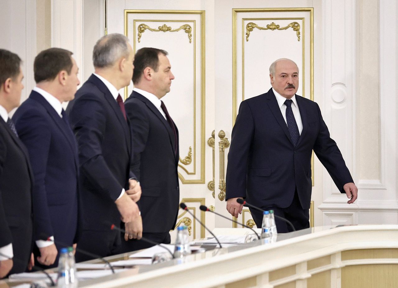 IOC: Wit-Russische president Loekasjenko niet welkom op Spelen - NRC