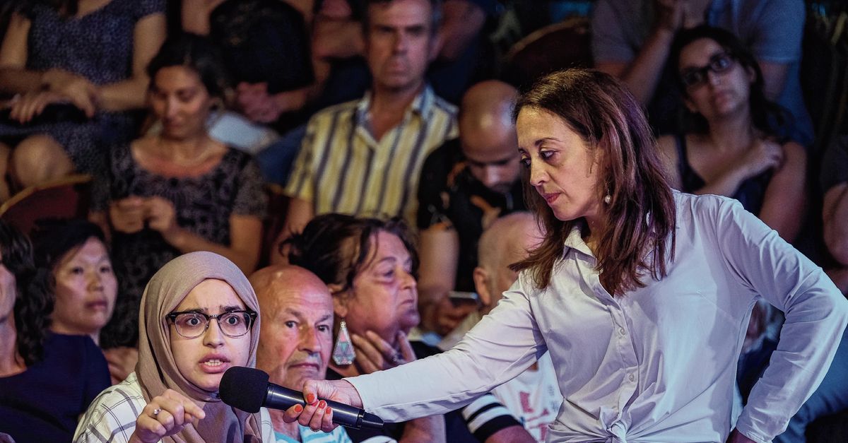 Een vijfde colonne? ‘Niet in Nederland’ - NRC