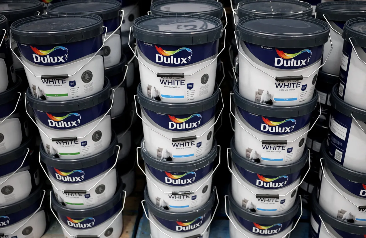 AkzoNobel wijst bod voor overname door concurrenten af - NRC