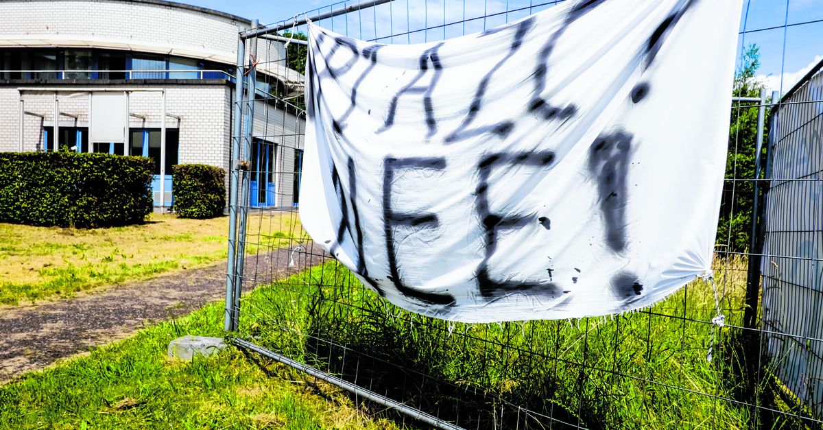 In Zeeland wordt mogelijk geprotesteerd tegen een azc dat helemaal niet ...