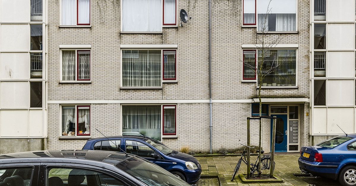Goedkope huizen de stad uit - NRC
