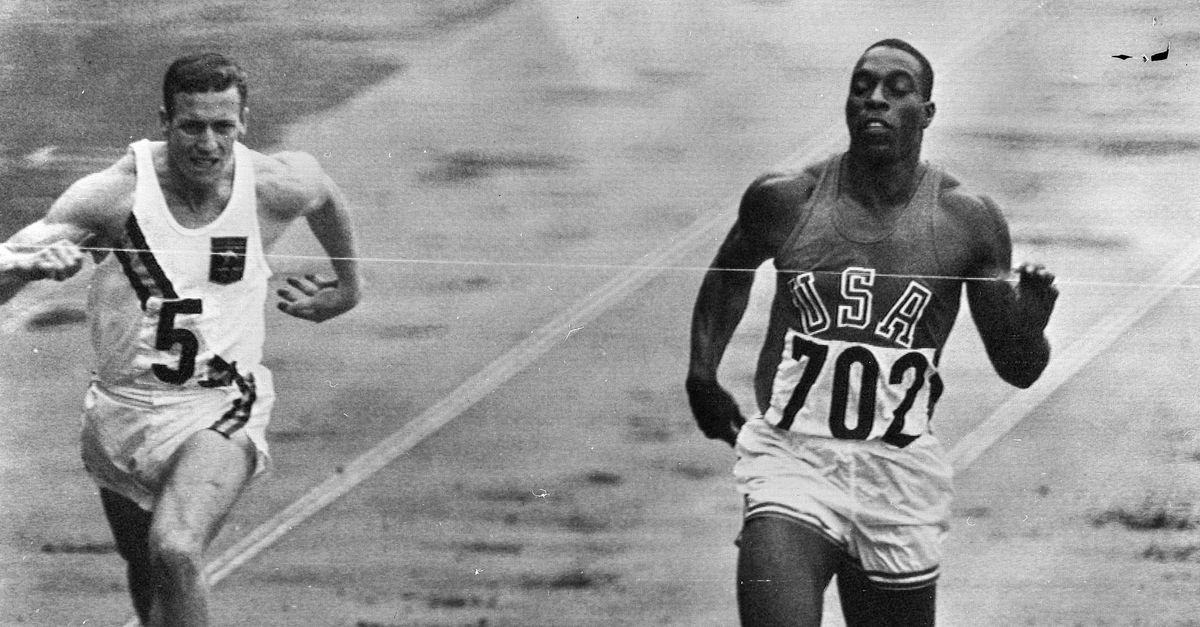 Joe Frazier en de verdwenen linkerschoen van de Amerikaanse sprinter ...