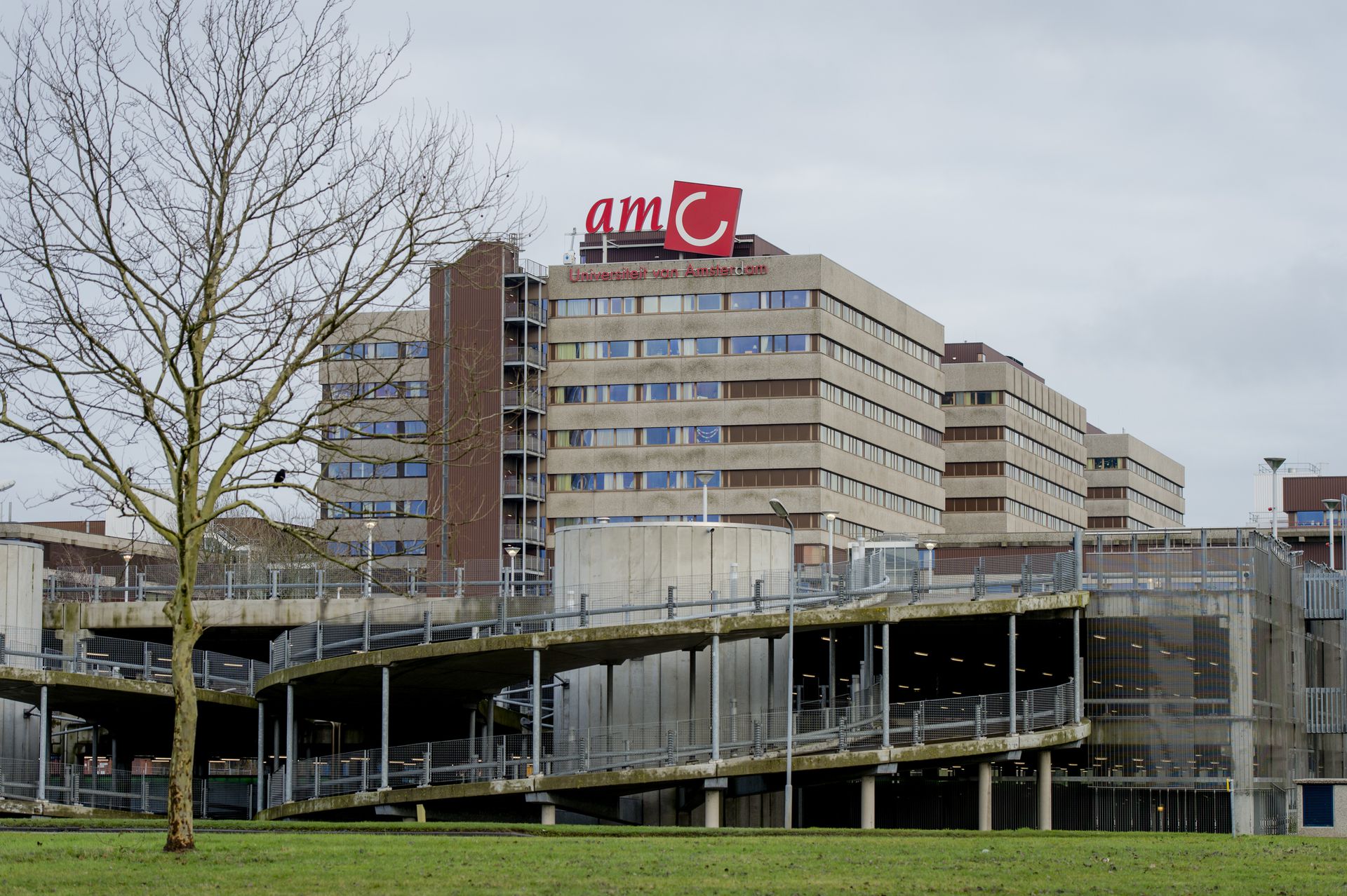 Top KNO-afdeling AMC Amsterdam legt functie neer - NRC