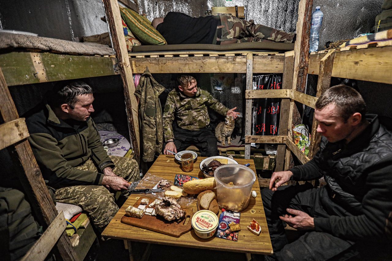 Opinie | Het dagelijks leven in het leger is ongelooflijk banaal - NRC