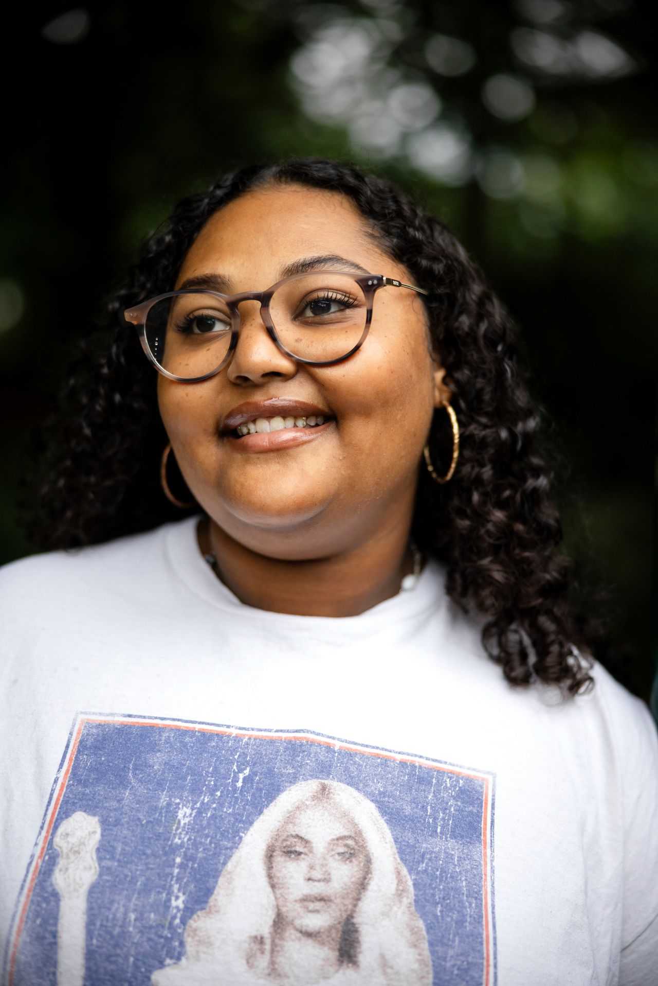Farisha (21) en haar familie zijn één, ze zien elkaar elke dag. ‘Dat is ...