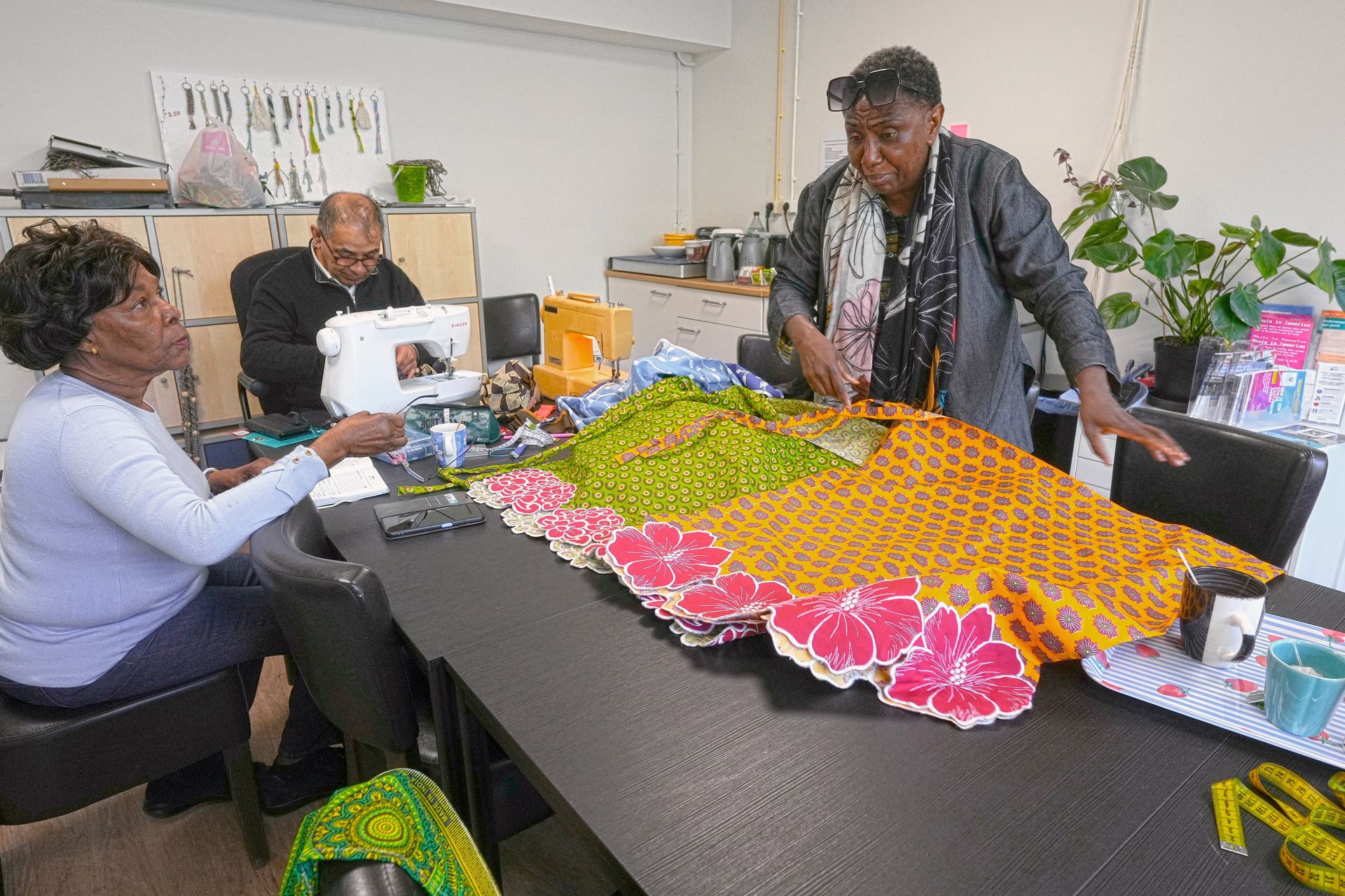 In De Plint weten ze het wel: schulden opkopen in een van de armste ...