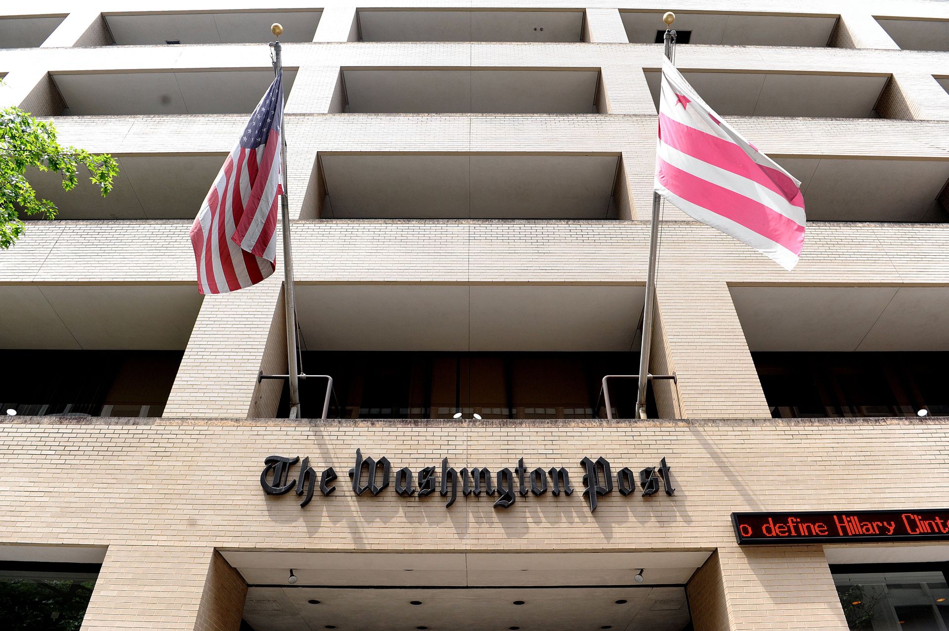 Washington Post weigert spotprent over eigenaar Bezos, cartoonist stapt ...