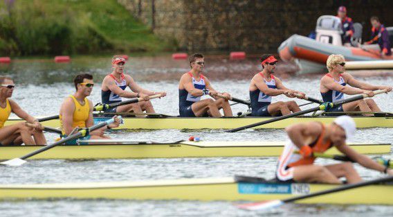 Roeiers vier zonder bereiken finale - nederlaag voor Schuil en ...