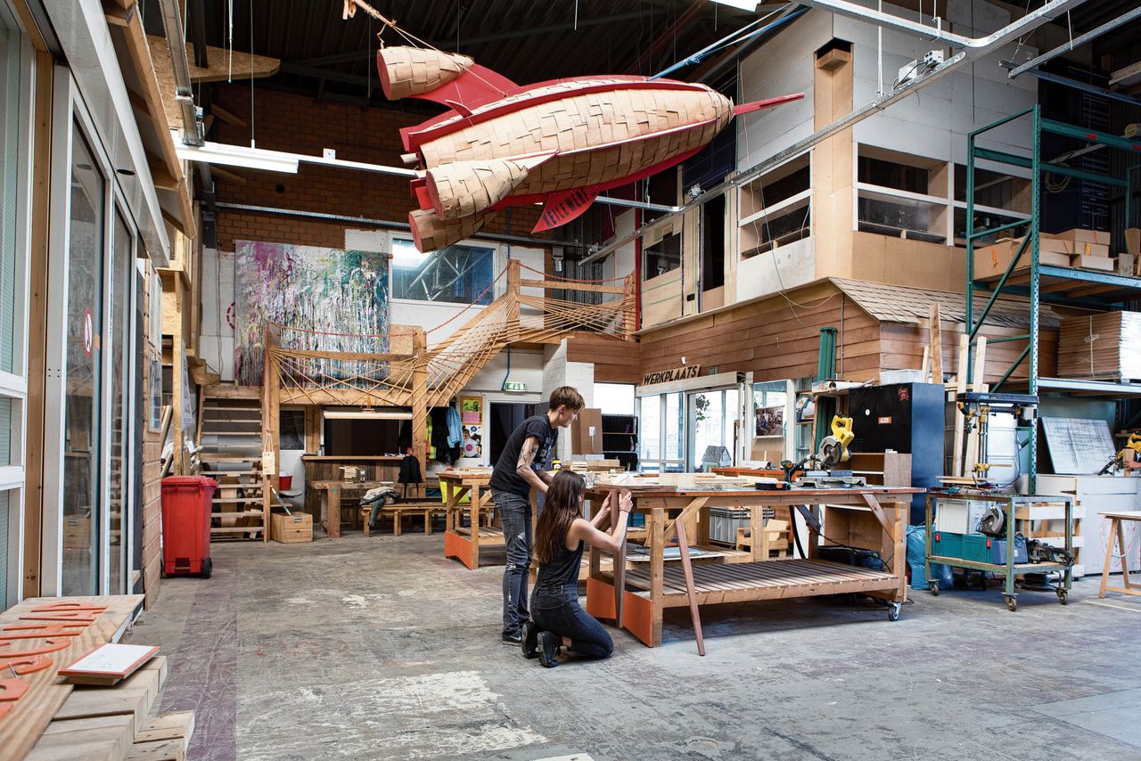 Stop de flextrend, zegt de commissie-Borstlap - NRC