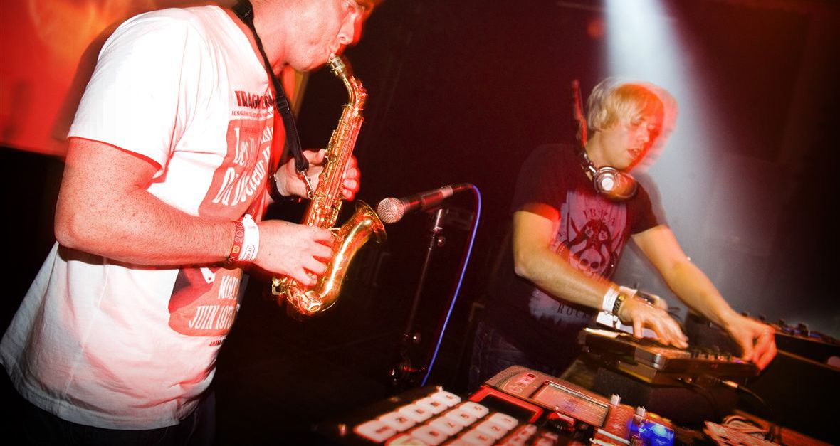 Amsterdam Dance Event begint: vijf dagen dj’s, housemuziek en film - NRC