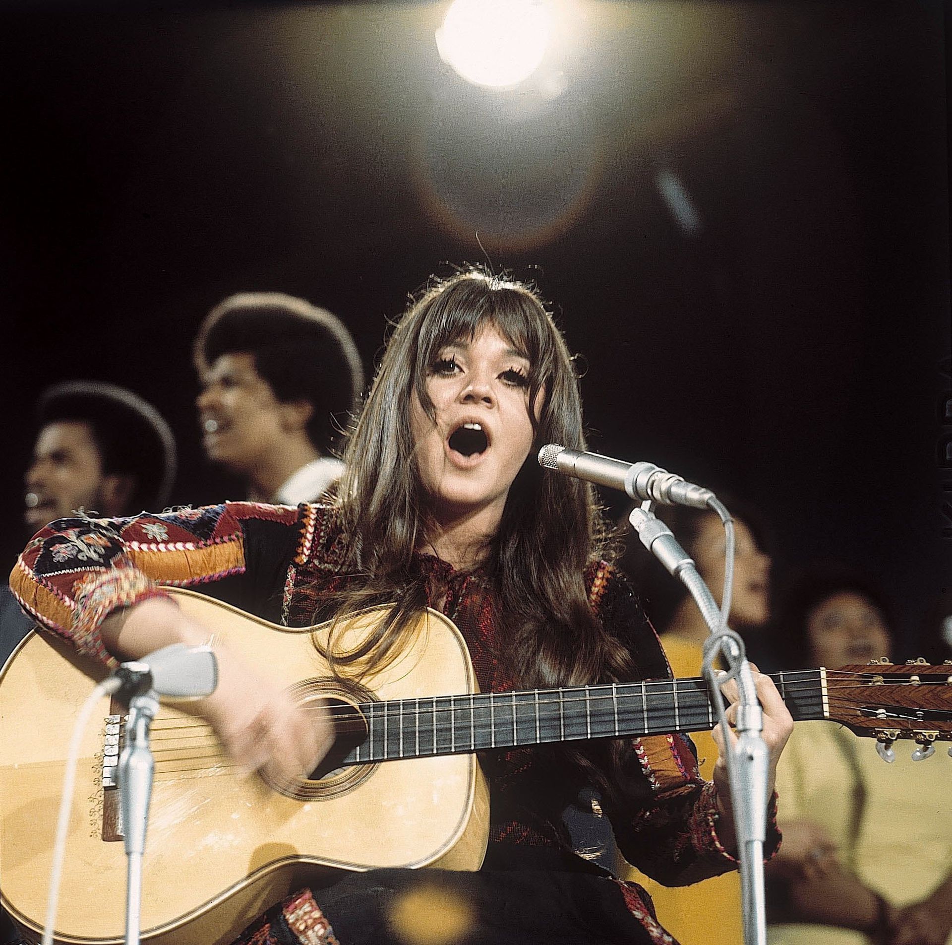 Zangeres Melanie groeide uit tot een symbool van de flowerpower - NRC