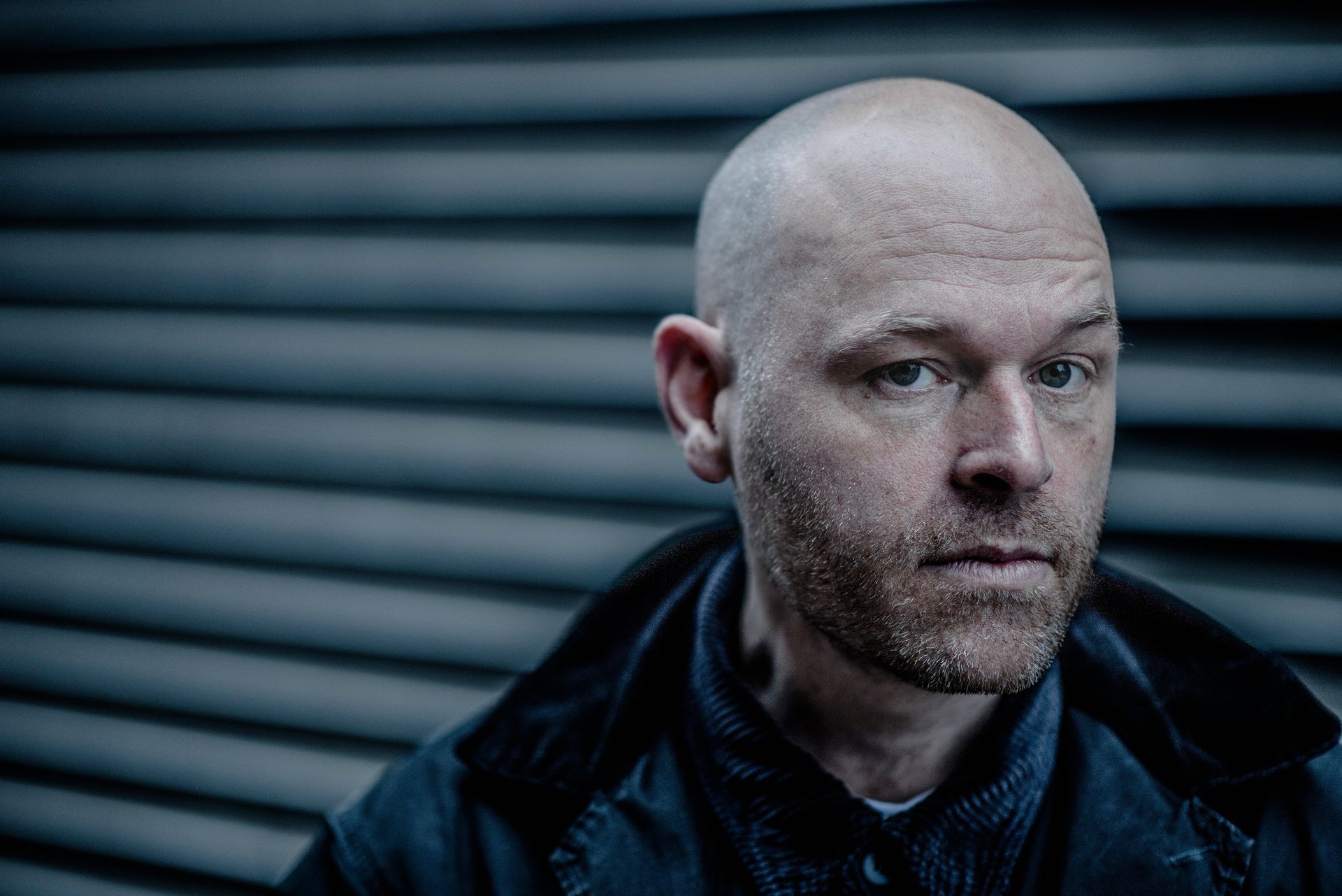 In de nieuwe muziek van rapper Sticks is ‘de dood nooit ver weg, maar ...