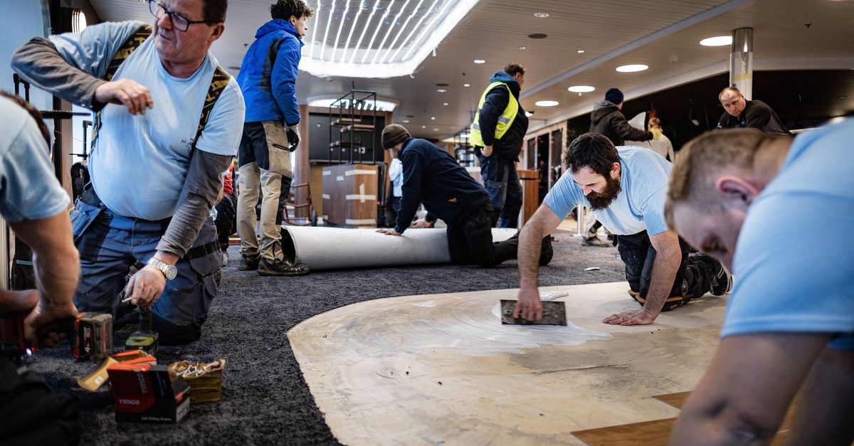 Een passagiersschip varend op nucleaire energie, Stena Line ...