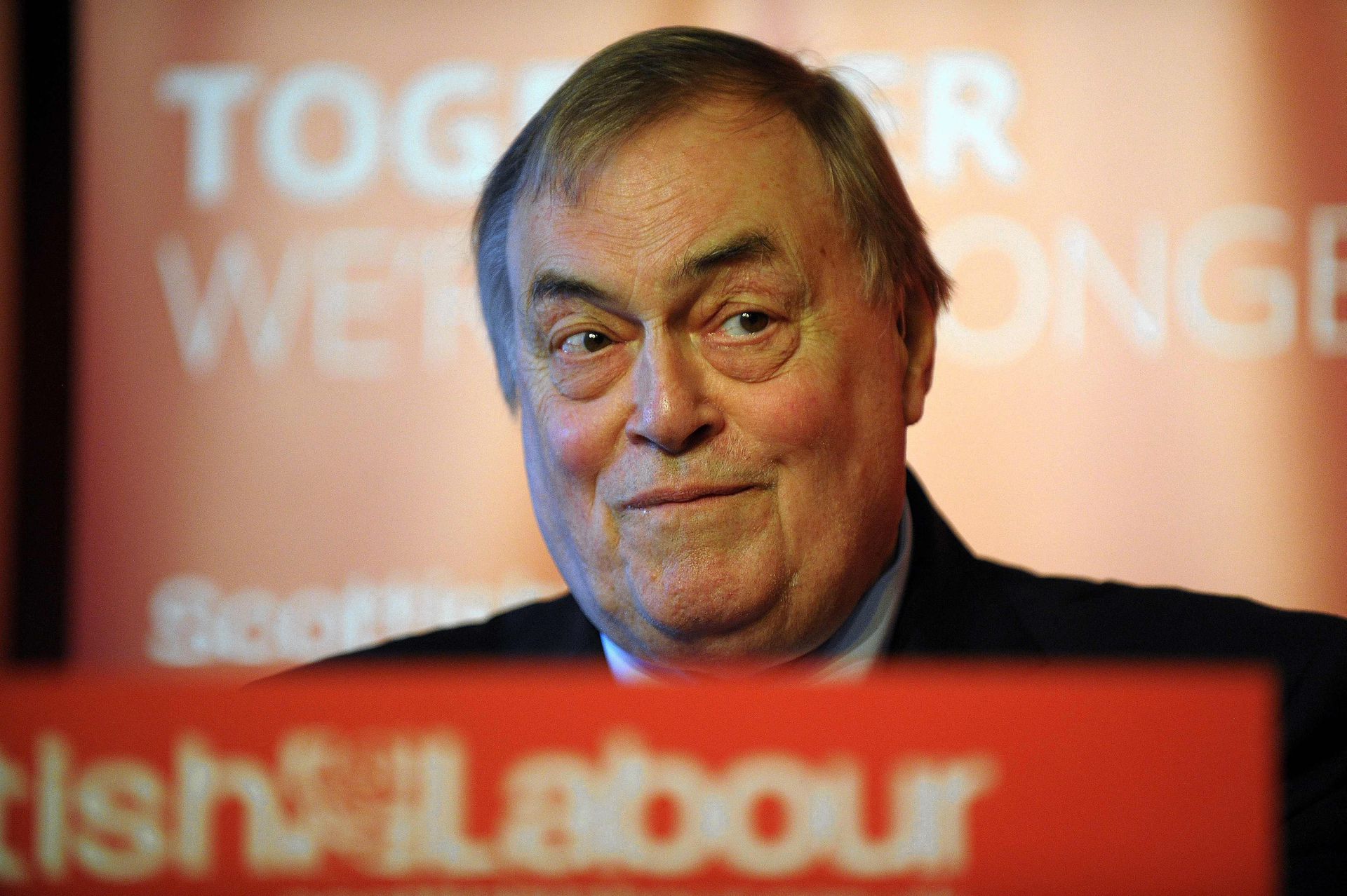 John Prescott was meer dan de Labour-politicus die met een kiezer op de ...