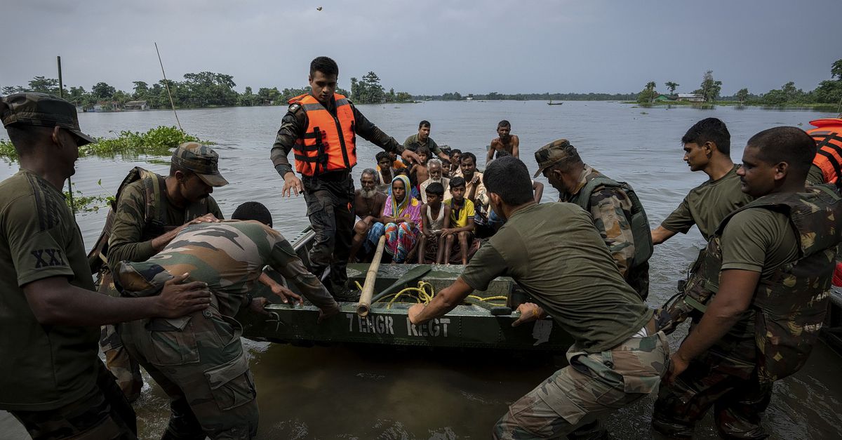 Moesson treft miljoenen in Bangladesh en India - NRC