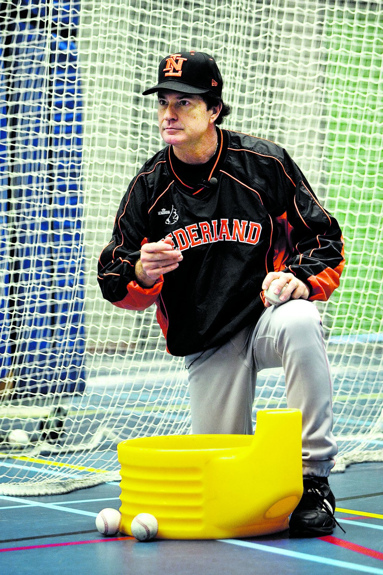 'Honkballen met één hart. A Dutch heart' - NRC