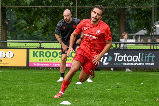Na een vol seizoen even niet aan voetbal denken – en eindelijk weer ...