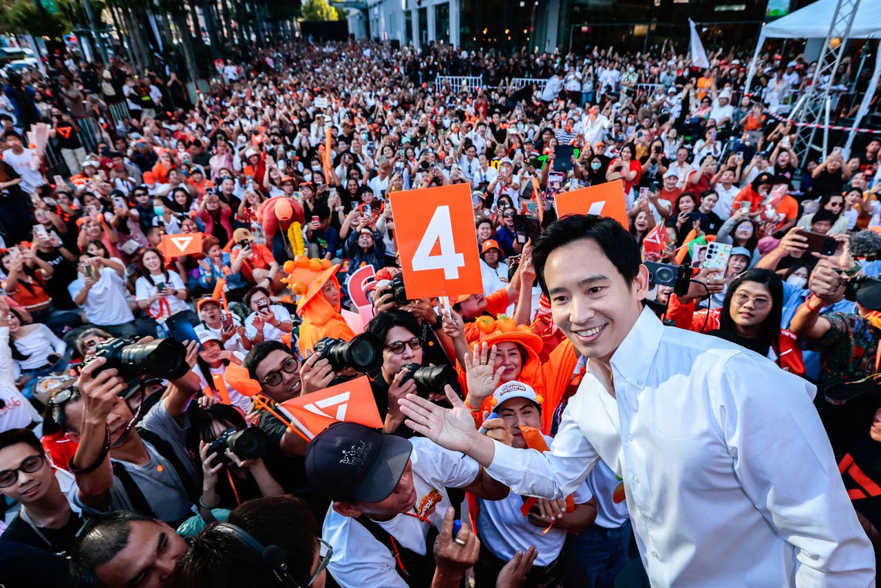 De conservatieven, populisten en pro-democraten strijden zondag om de ...