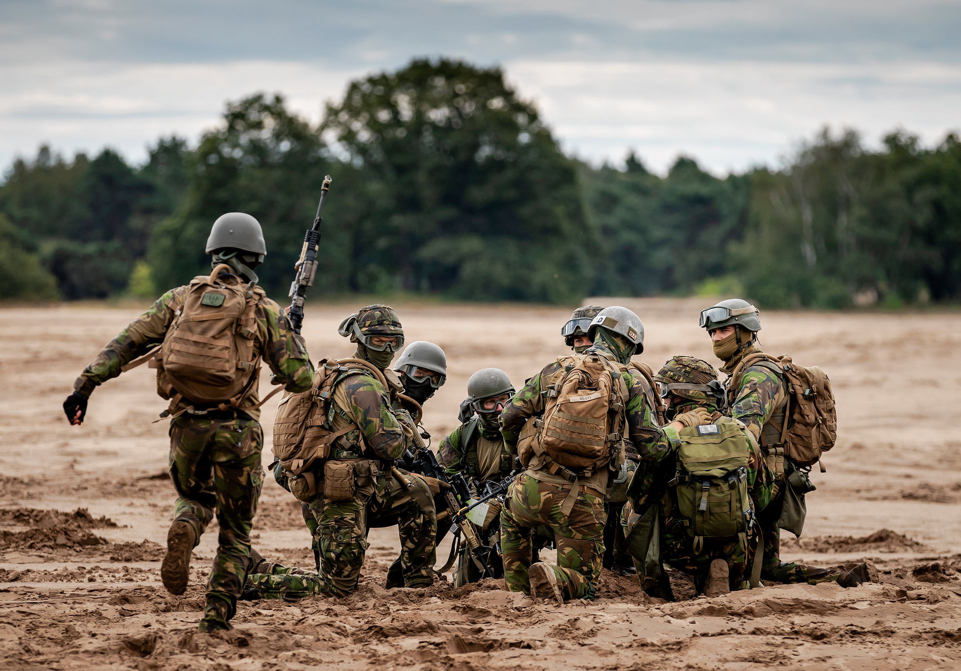 Defensie: miljarden nodig om veiligheid op orde te krijgen - NRC