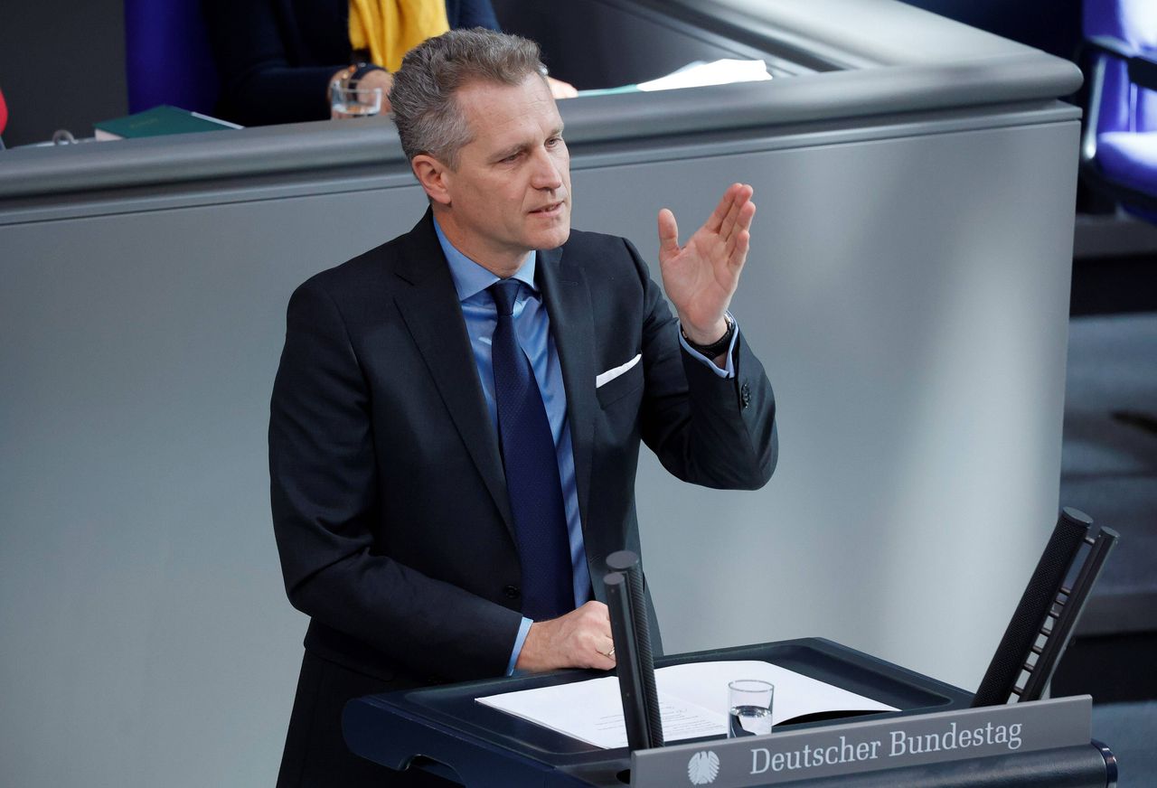 FVD beweegt zich in het hart van een steeds groter pro-Russisch netwerk ...